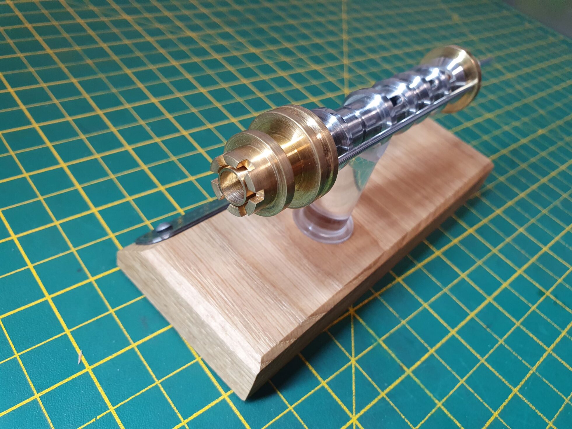 Dune 1984 Prop Replica: Hunter Seeker - TextZombie